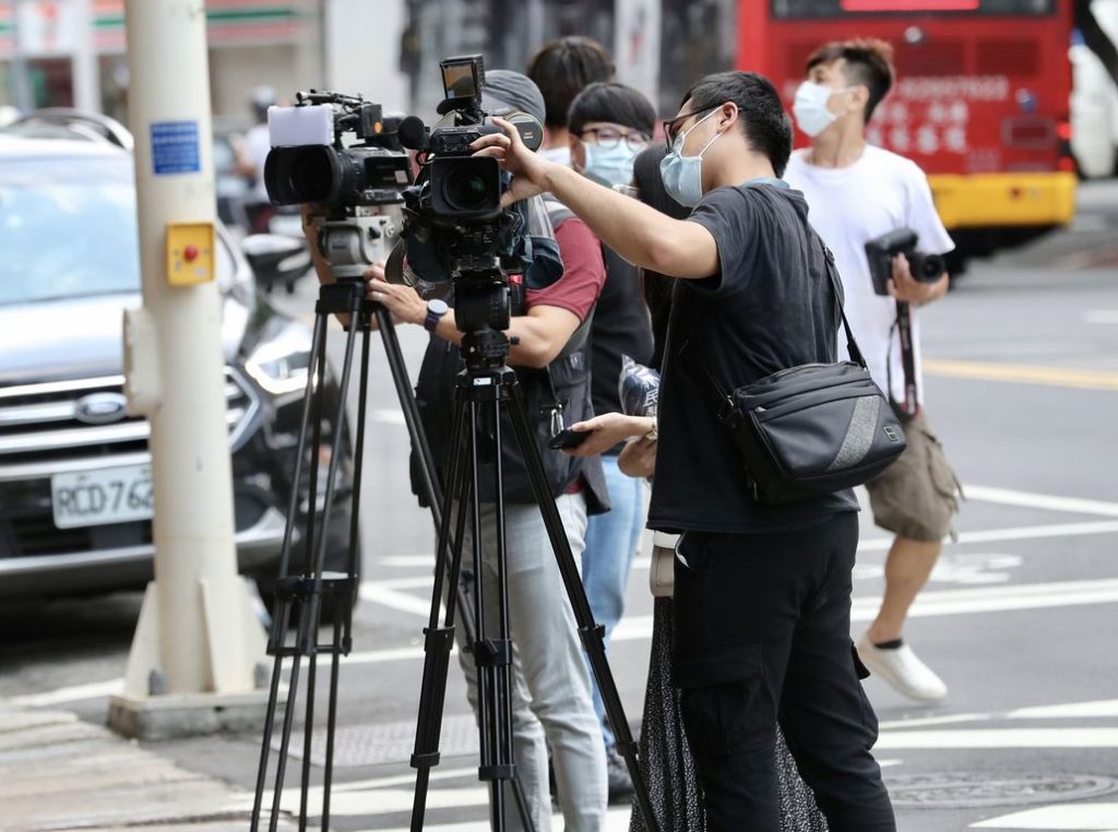 廣電媒體工作者染疫風險高 NCC：爭取優先施打疫苗 – 芋傳媒 TaroNews