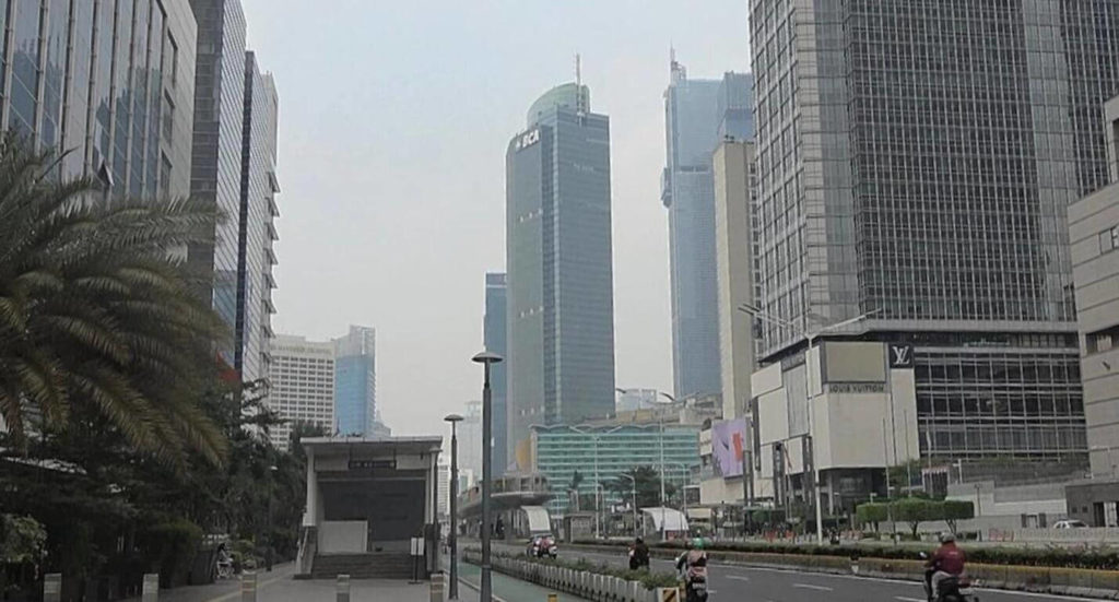 雅加達空污惡化民怨不斷 衛生部長：逾 20 萬人生病 – 芋傳媒 TaroNews