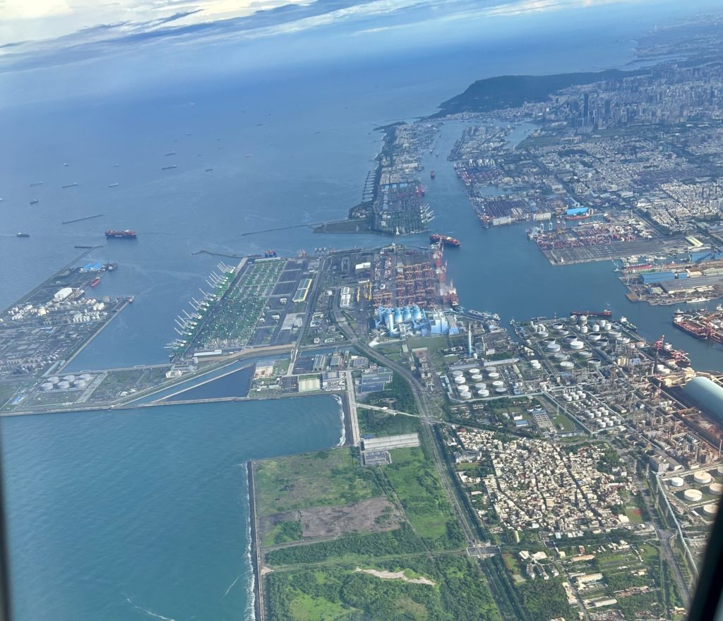 空中看高雄：七櫃中心和洲際石化碼頭陸續完成 – 芋傳媒 TaroNews